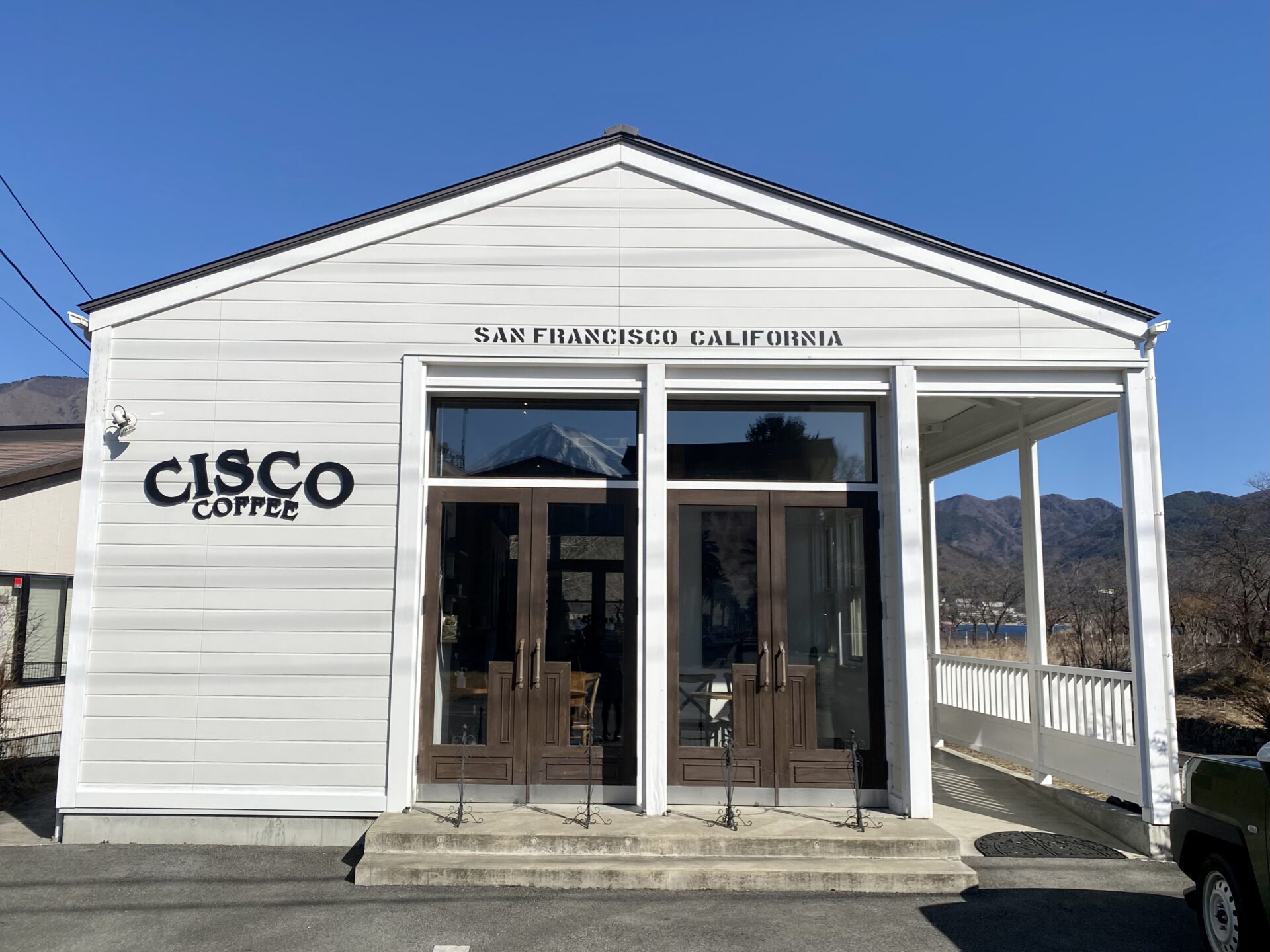 まるで海外？！河口湖畔のそばにある海外風カフェ CISCO COFFEE - Cafe blog