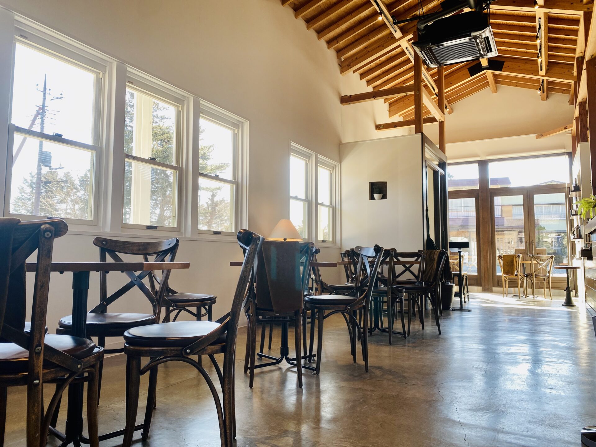 まるで海外？！河口湖畔のそばにある海外風カフェ CISCO COFFEE - Cafe blog
